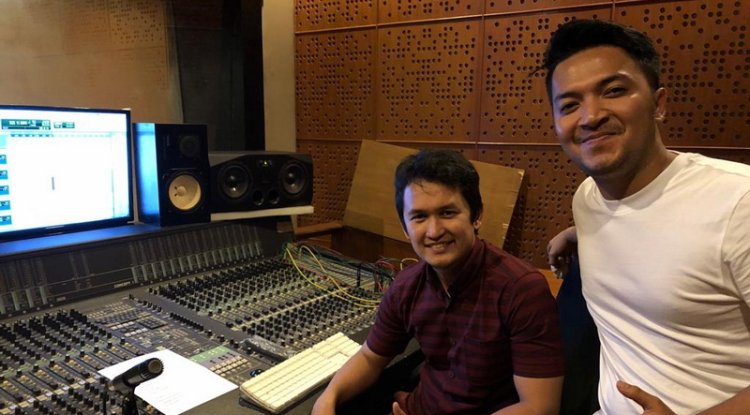 Perusahaan Musik yang Mendukung Pengembangan Profesional Karyawan - RimaSynergyGlobal - FROM ...